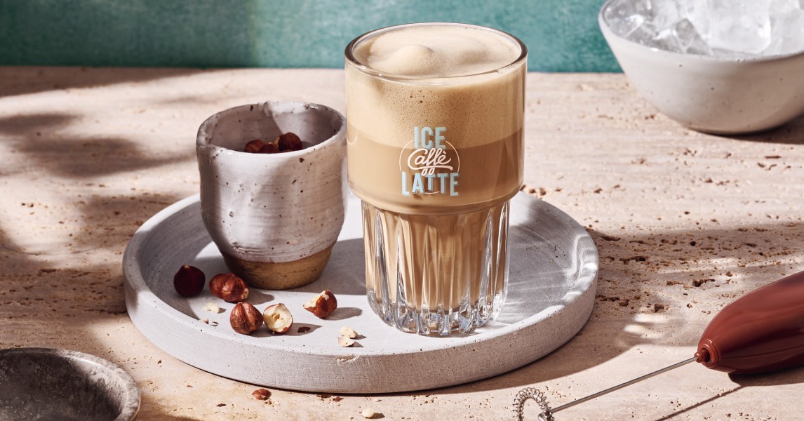 Ice Caffè Latte met schuimlaag | FrieslandCampina Services